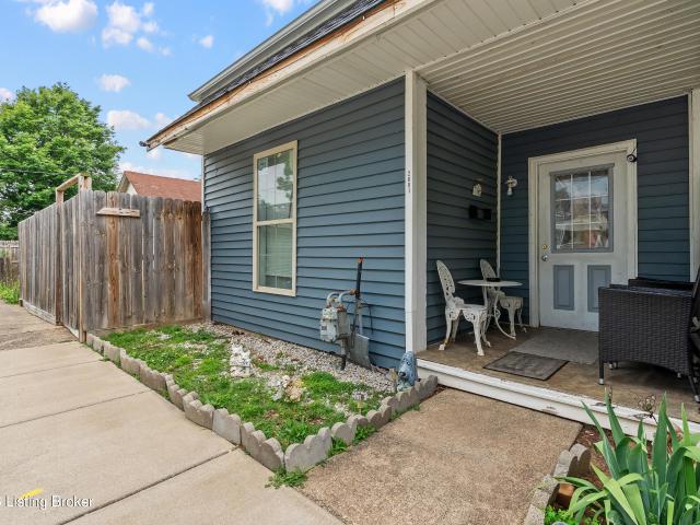 2801 Griffiths Ave