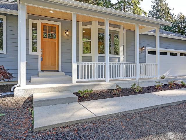 2801 Huckleberry Lane