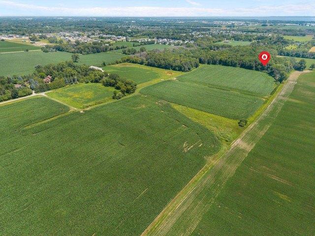 2801 Kellett Rd, Neenah, WI 54956