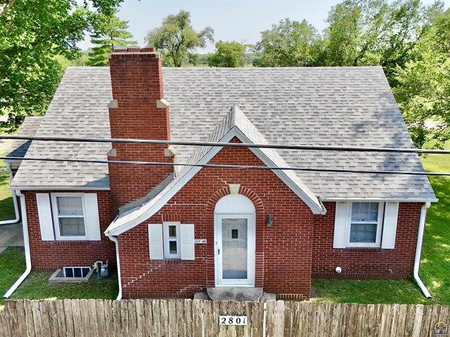 2801 SW 21st St, Topeka, KS 66604