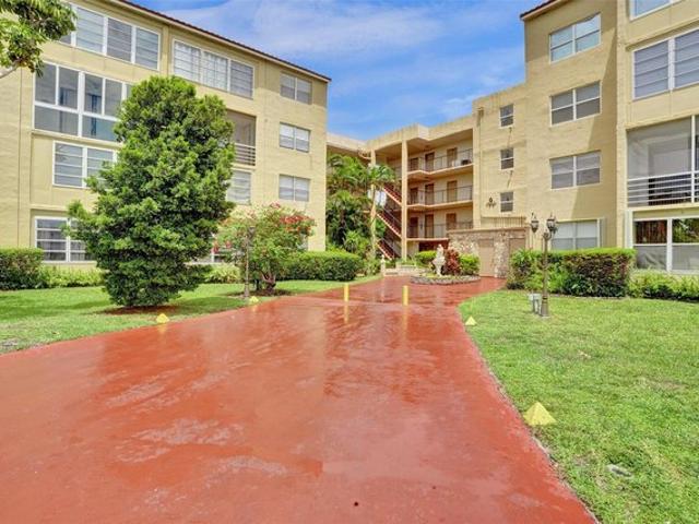 2801 Somerset Dr Apt 101, Lauderdale Lakes, FL 33311