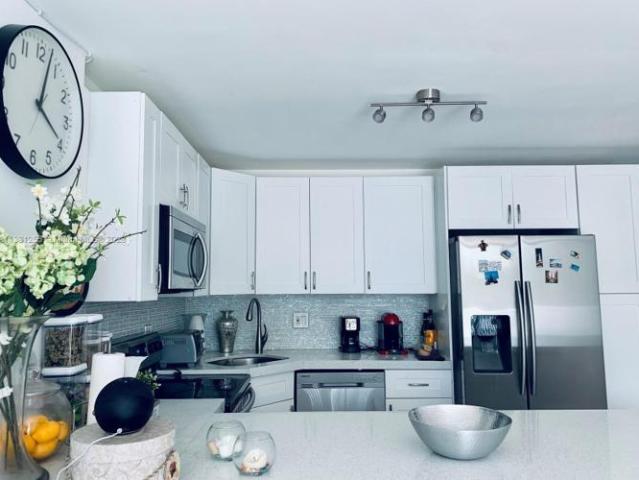 2801 183rd St NE #215W, Aventura, FL 33160