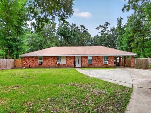 28026 Napoleon Rd, Lacombe, LA 70445