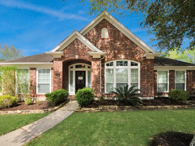 2802 Creek Bend Dr, Friendswood, TX 77546 | MLS #93893 | Compass