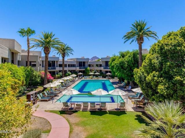 2802 E Camino Acequia Dr Unit 2, Phoenix, AZ 85016