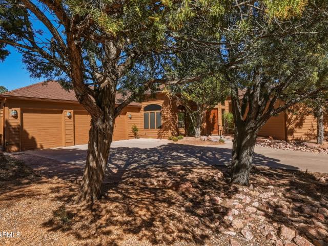 2802 e golden rod circle