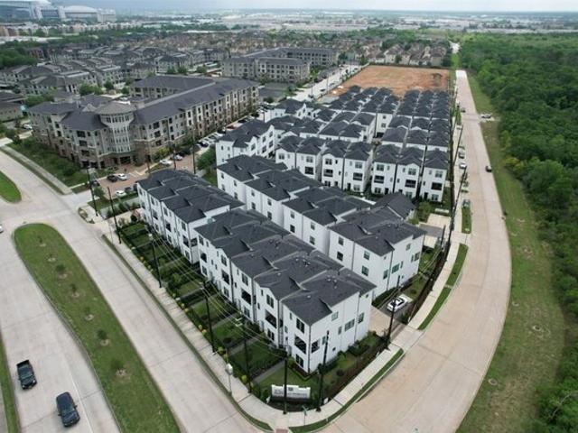 2802 Grand Fountains Dr Unit F, Houston, TX 77054