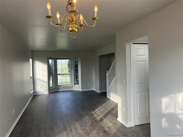2802 Green Valley Drive