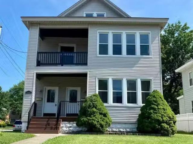 2802 Hyde Park Avenue, Cincinnati, OH 45209