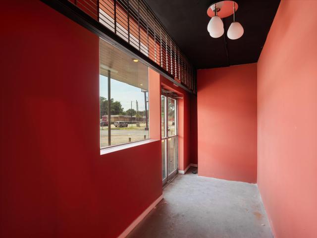 2802 lamar ave