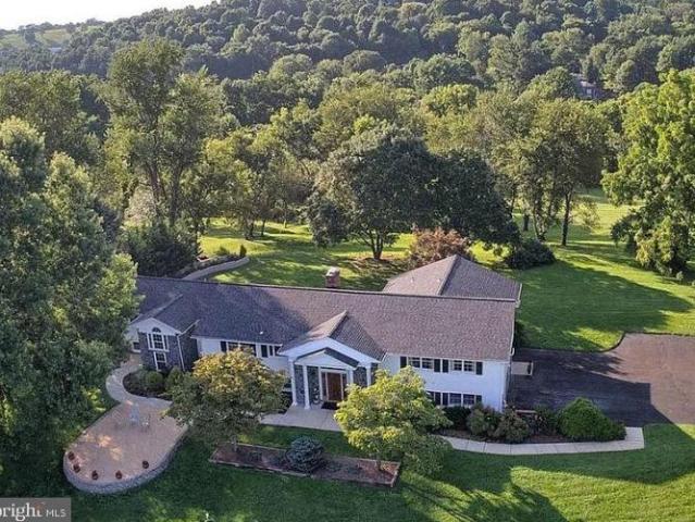 2802 Pheasant Ln, Clarksburg, MD 20871