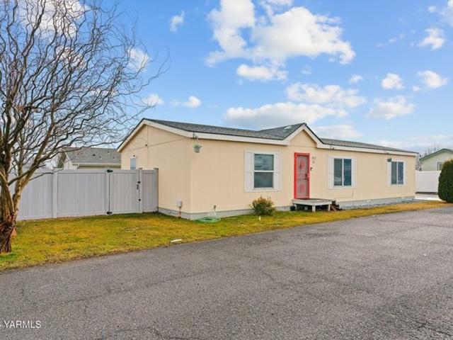 2802 S 5th Ave Unit 33, Union Gap, WA 98903