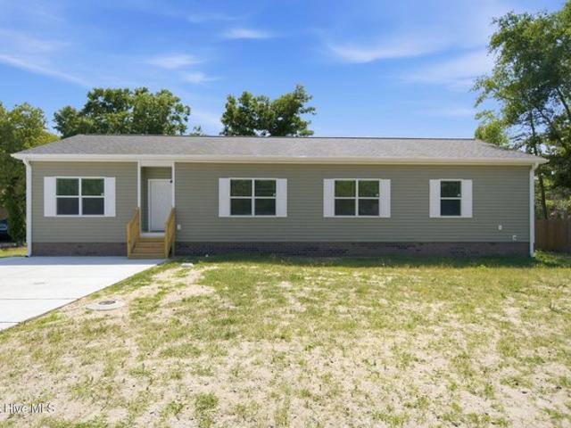 2802 Worth Dr, Wilmington, NC 28412