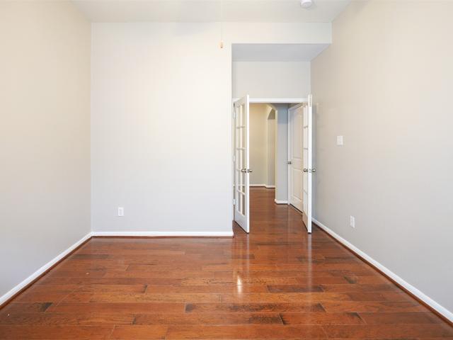 28038 Emma Gardens Lane