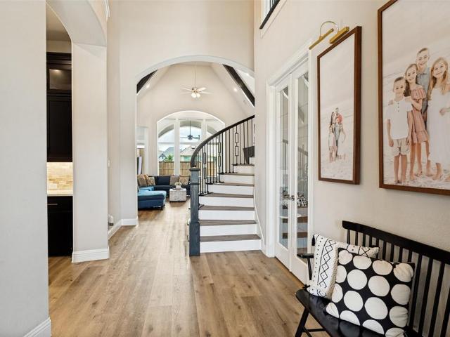 2803 Majestic Prince Street
