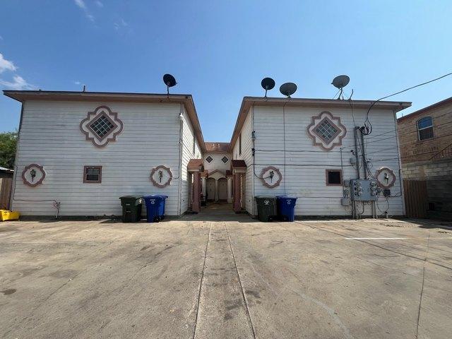 2803 Bayard St Apt 3, Laredo, TX 78046