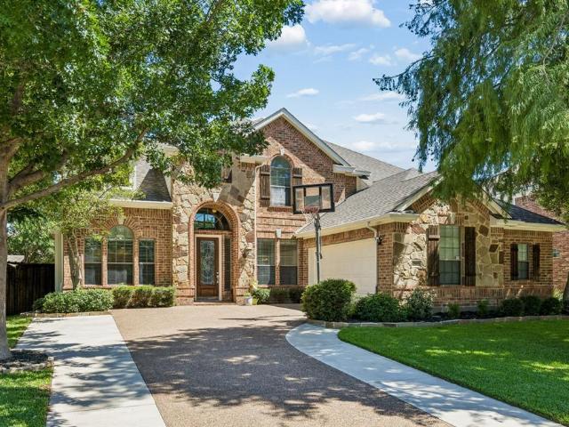 2803 Deerhurst Drive