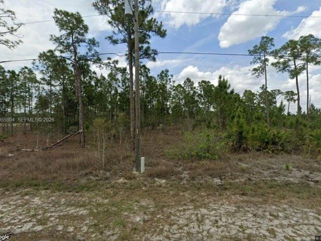 2803 E 11th St, Lehigh Acres, FL 33972