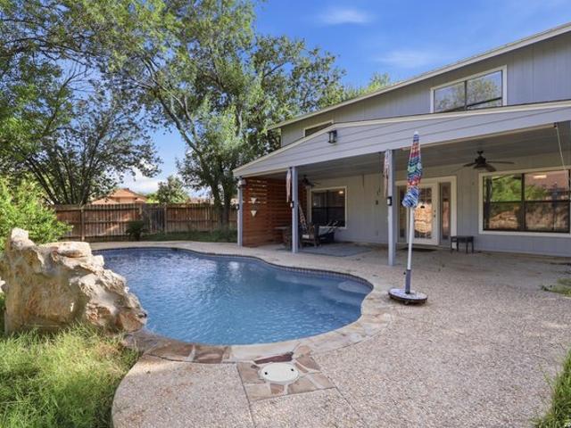 2803 Fisher Field Dr, San Antonio, TX 78245