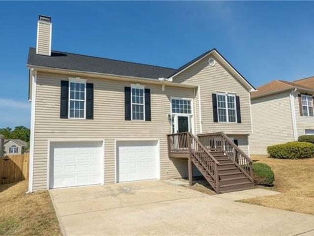 2803 Gatewood Dr, Phenix City, AL 36870