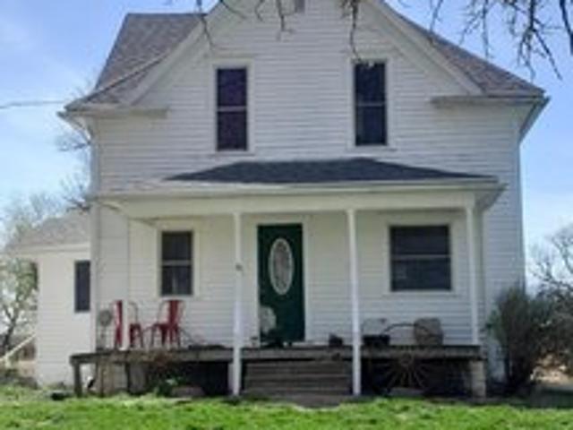 2803 Grundy Ave, Hornick, IA 51026