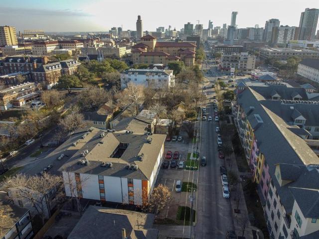 2803 Hemphill Park # B 201