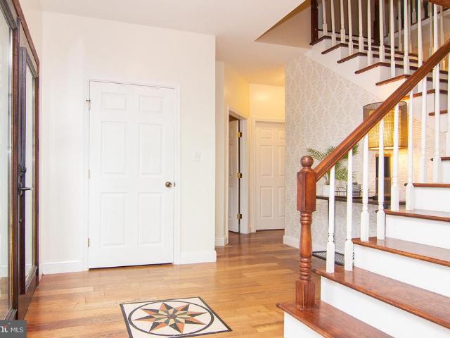 2803 Hilltop Drive