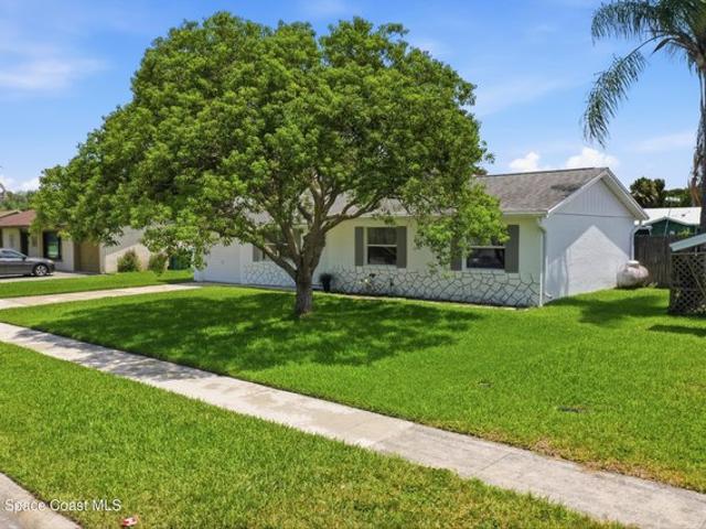 2803 Kensington Dr, Melbourne, FL 32935