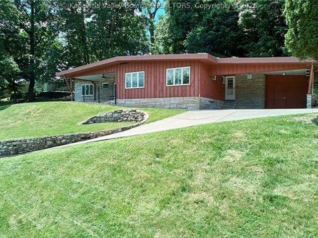 2803 Ranch Rd, South Charleston, WV 25303
