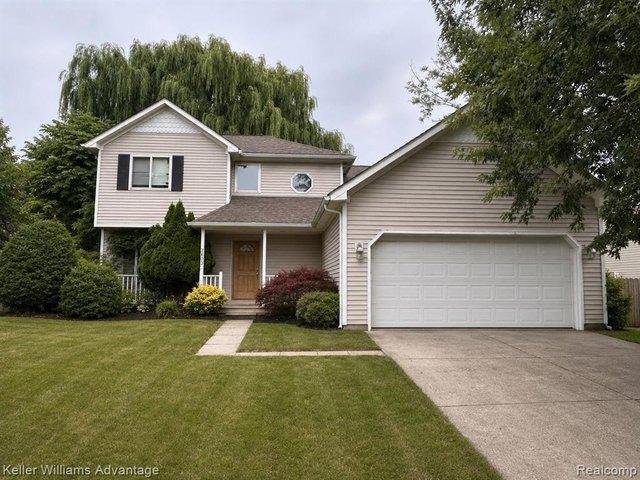 2803 Reflection Ave, Waterford Township, MI 48328