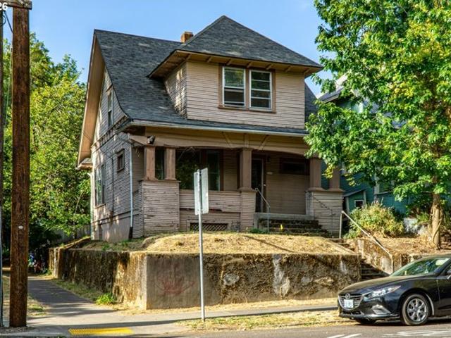 2803 SE Clinton St, Portland, OR 97202
