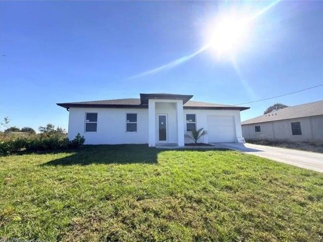 2803 68th St W, Lehigh Acres, FL 33971