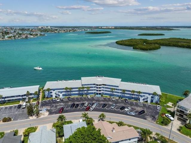 280 126th Ave #209, Treasure Island, FL 33706