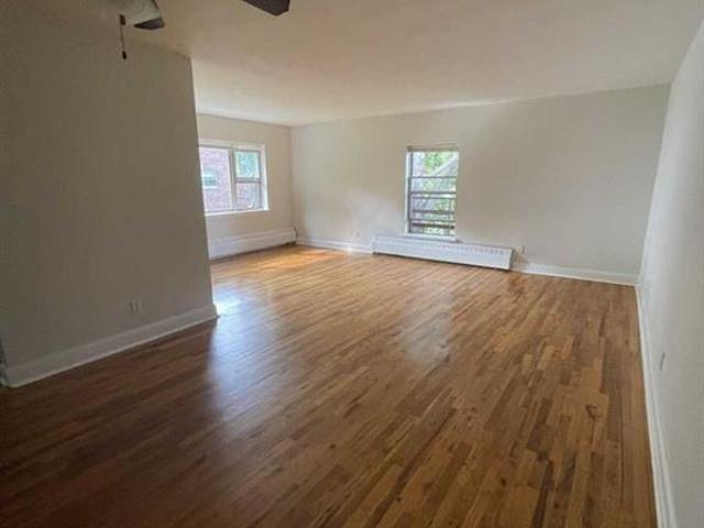 280 320 Oak Street # 284D