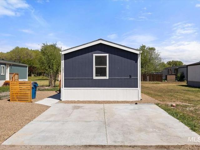 280 Colleen Dr, Mountain Home, ID 83647