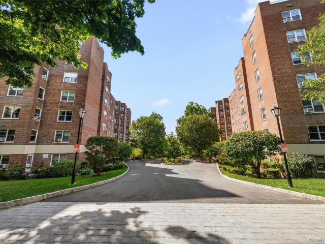 280 Collins Avenue 1A