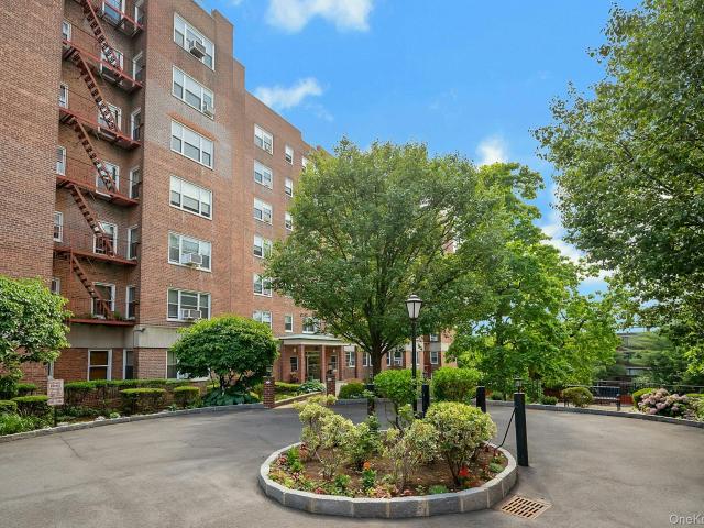 280 Collins Avenue 6D