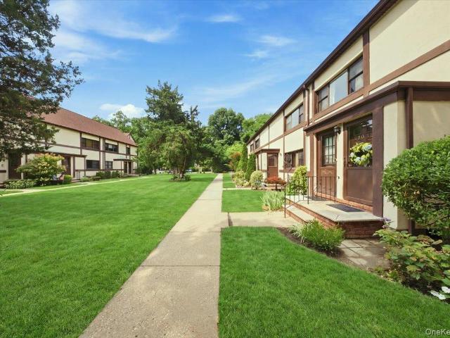 280 Cherry Valley Avenue A2