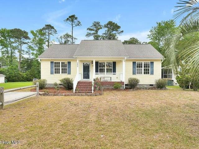 280 Crystal Rd, Southport, NC 28461