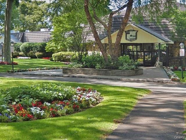 280 Brettonwoods Drive