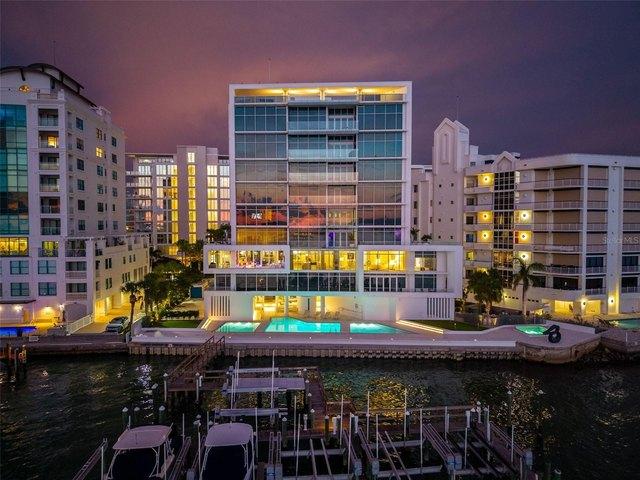 280 Golden Gate Pt Unit 300, Sarasota, FL 34236
