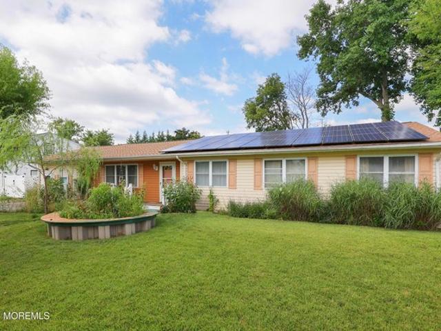 280 Dogwood Dr, Brick, NJ 08723
