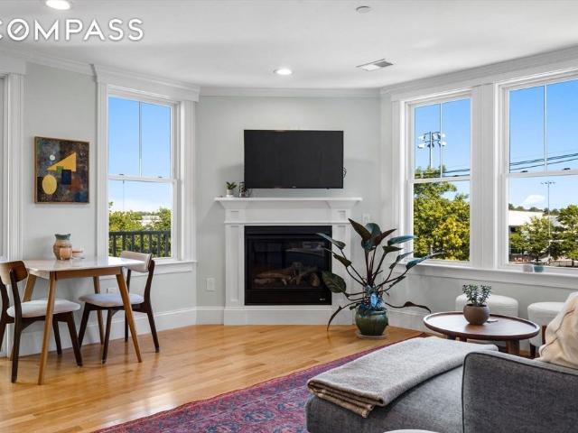 280 E Eagle St 3, Boston, MA