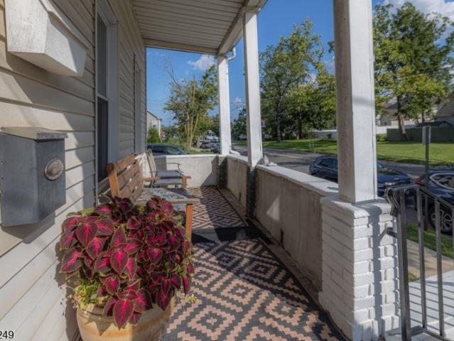 280 E Hazelwood Ave # 2
