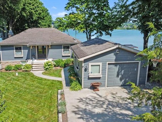 280 Ethyl Dr, Brooklyn, MI 49230