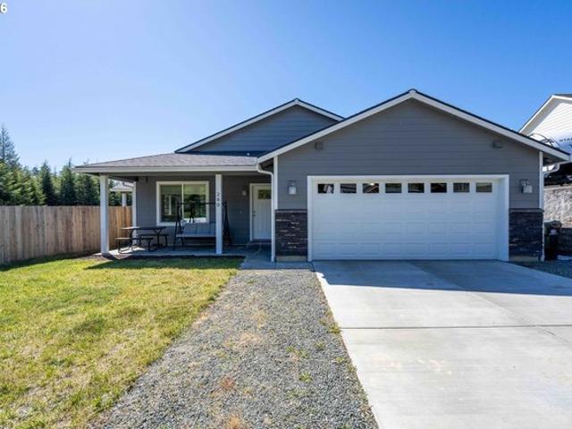 280 Foxglove Way, Reedsport, OR 97467