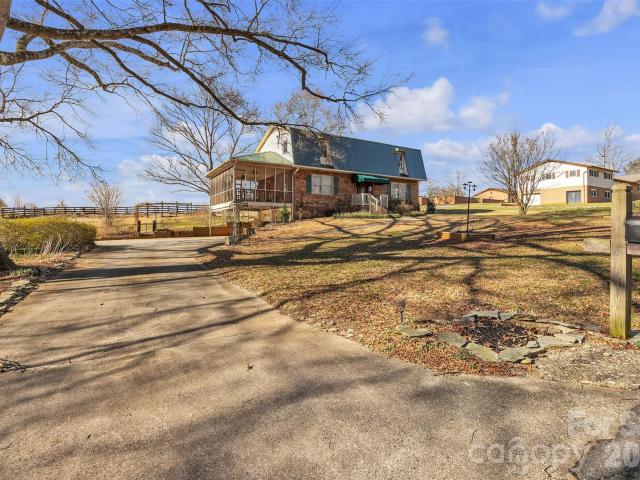 280 Forest Acres Lane