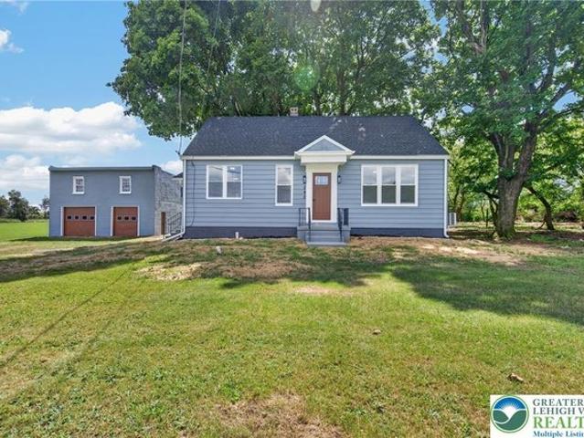 280 Fairview St, Rush Township, PA 18252