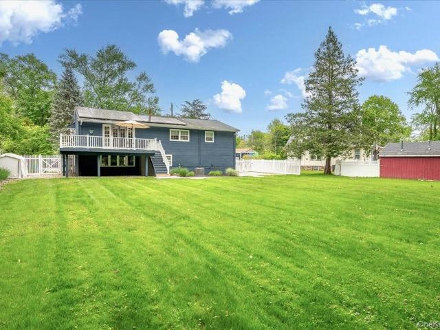 280 Maple Road