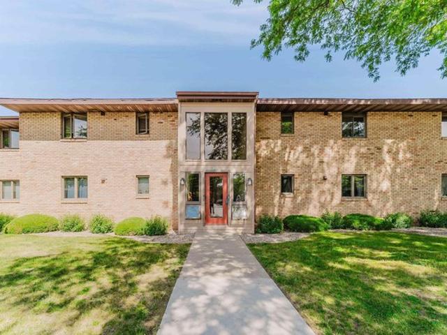 280 N Campbell Rd Unit C, Oshkosh, WI 54902